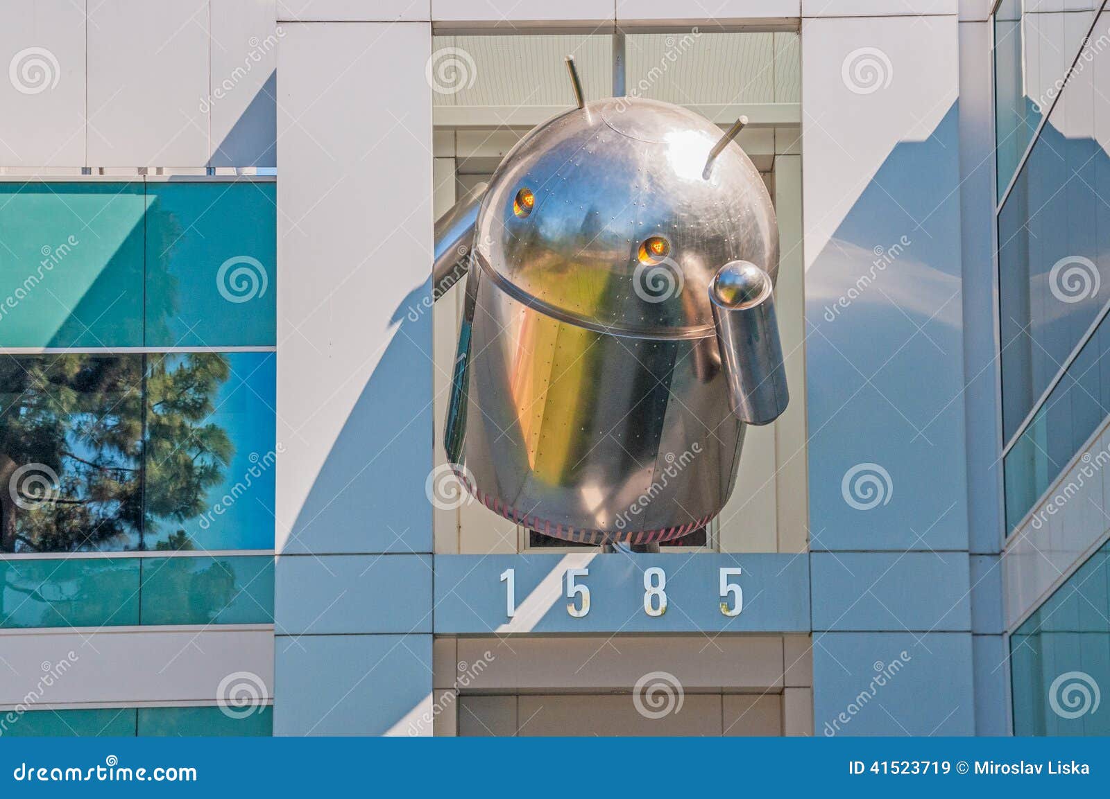 Android Icon at the Top of a Google S Corporate Headquarters Editorial ...