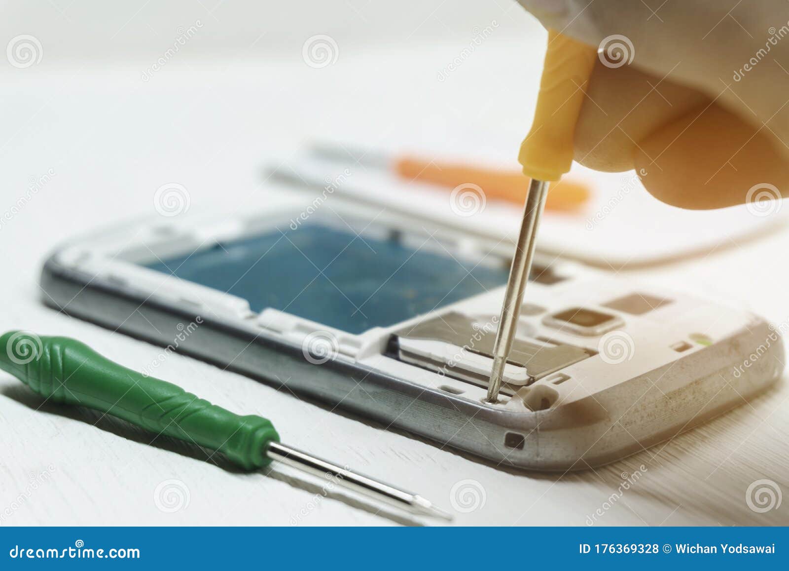 Android Phone. Repairs for Smartphone by Professional Technician on ...