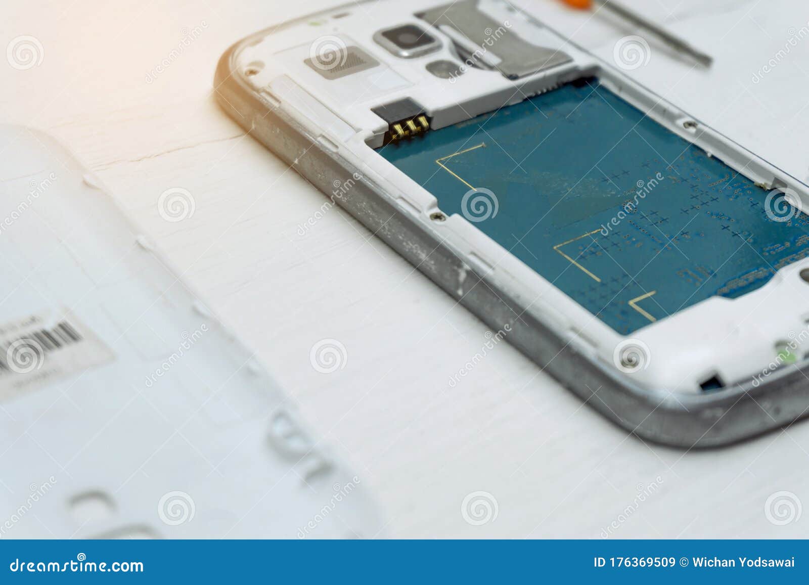 Android Phone Repairs for Smartphone by Professional Technician on Desk ...