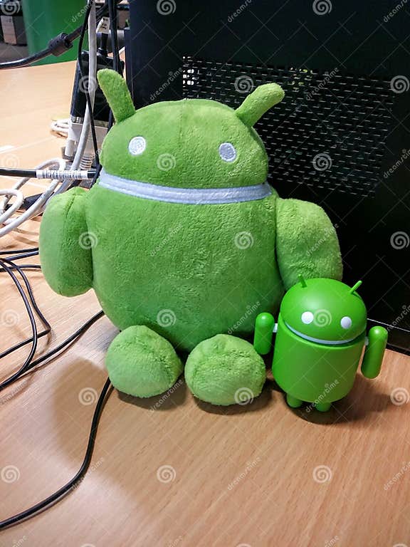 Android Plush and Plastic Figures Editorial Stock Image - Image of play ...