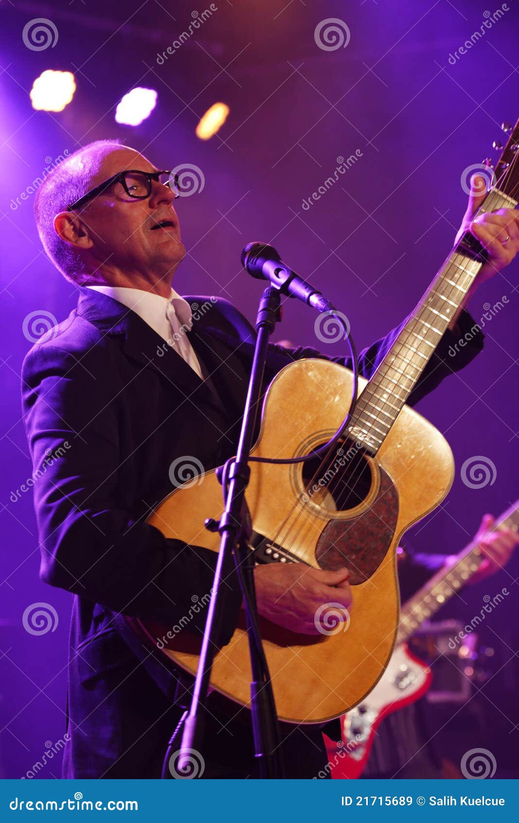 Andy Fairweather Low in Concert Editorial Stock Image - Image of andy ...
