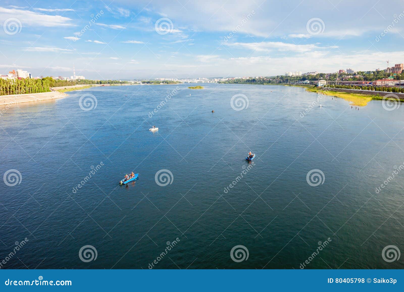 Angara-Fluss in Irkutsk stockfoto. Bild von irkutsk, sibirien - 80405798
