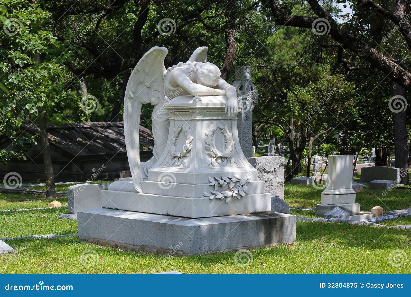 Angel of Grief stock image. Image of cemetery, funeral - 32804875