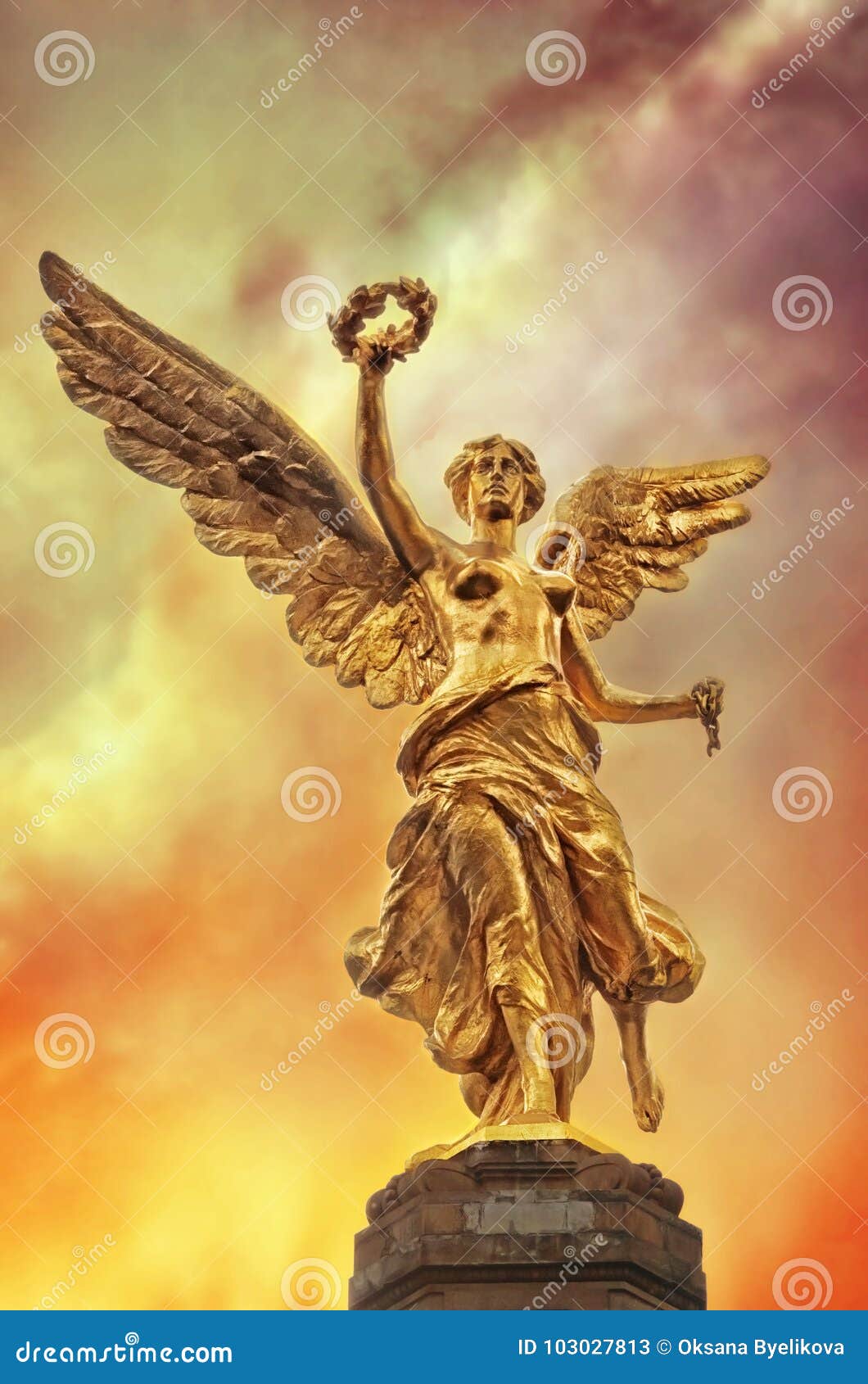 The Angel of Independence Against Dramatic Sky in Mexico City, Stock ...