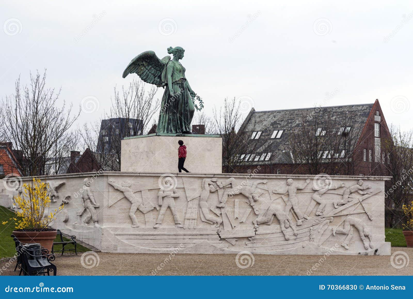 Angel Statue at the Pier editorial image. Image of scandinavia - 70366830