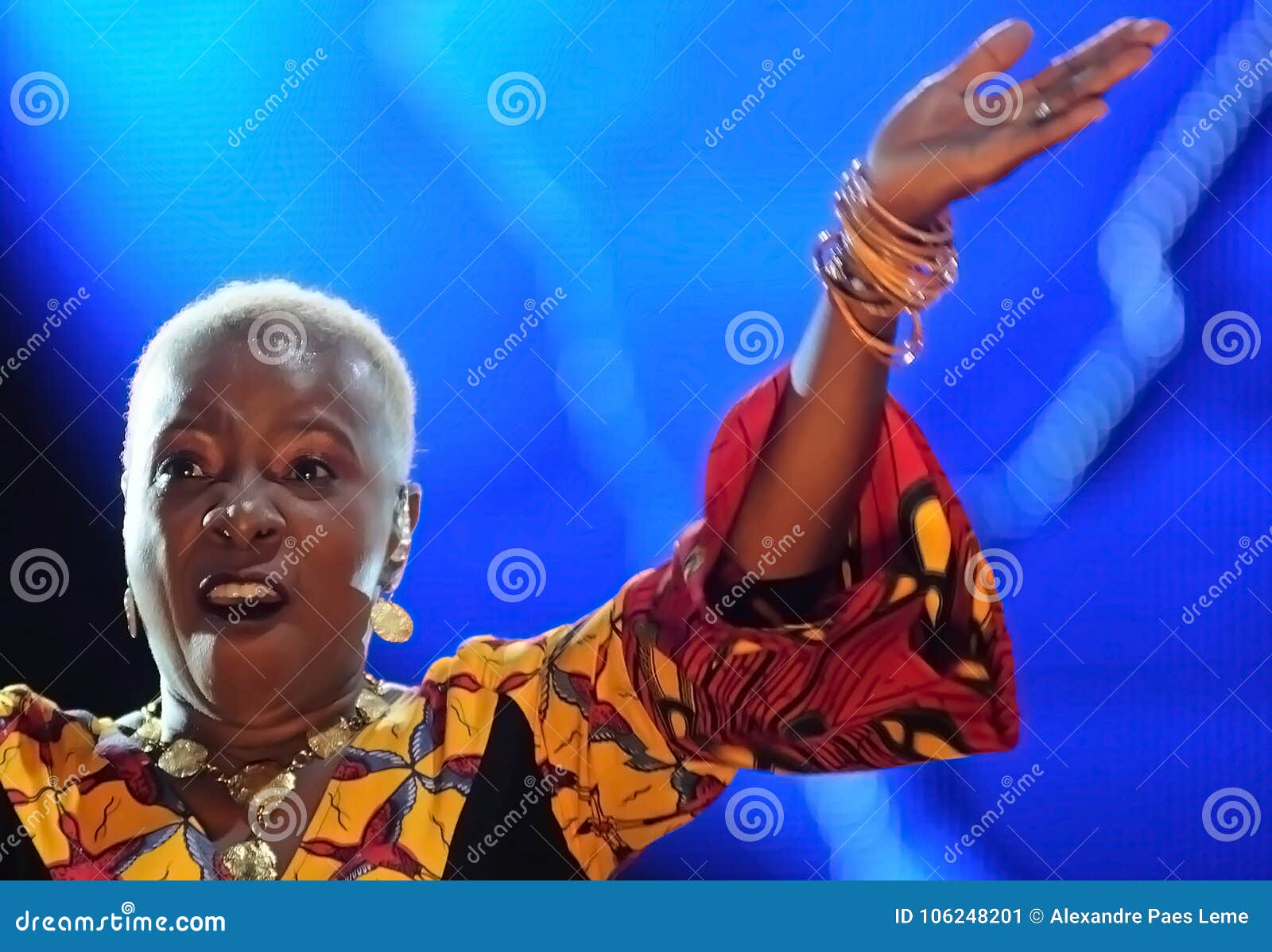 Angelique Kidjo - cantor foto editorial. Imagem de angelique - 106248201