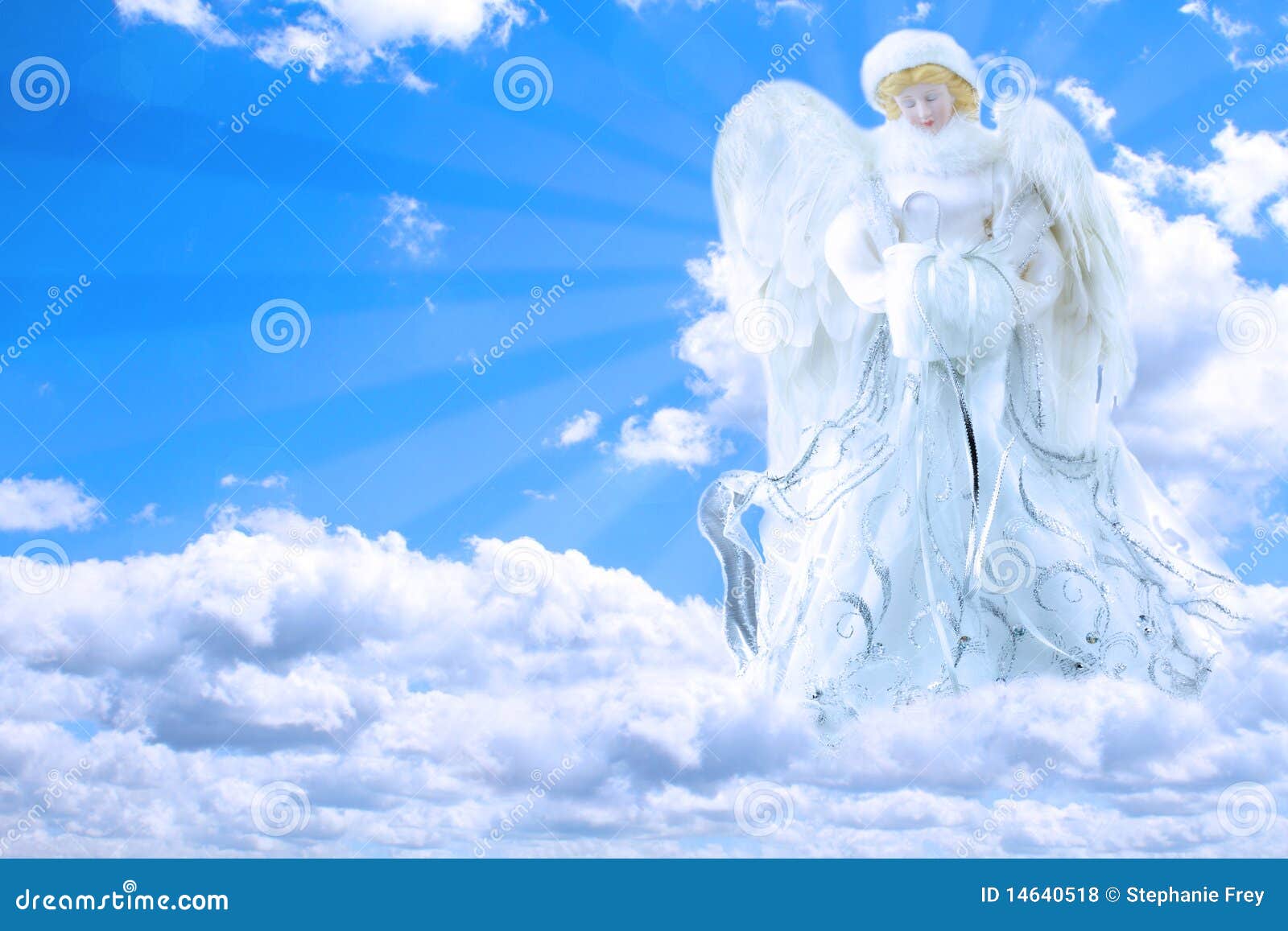 Angelo in cielo fotografia stock. Immagine di grande - 14640518