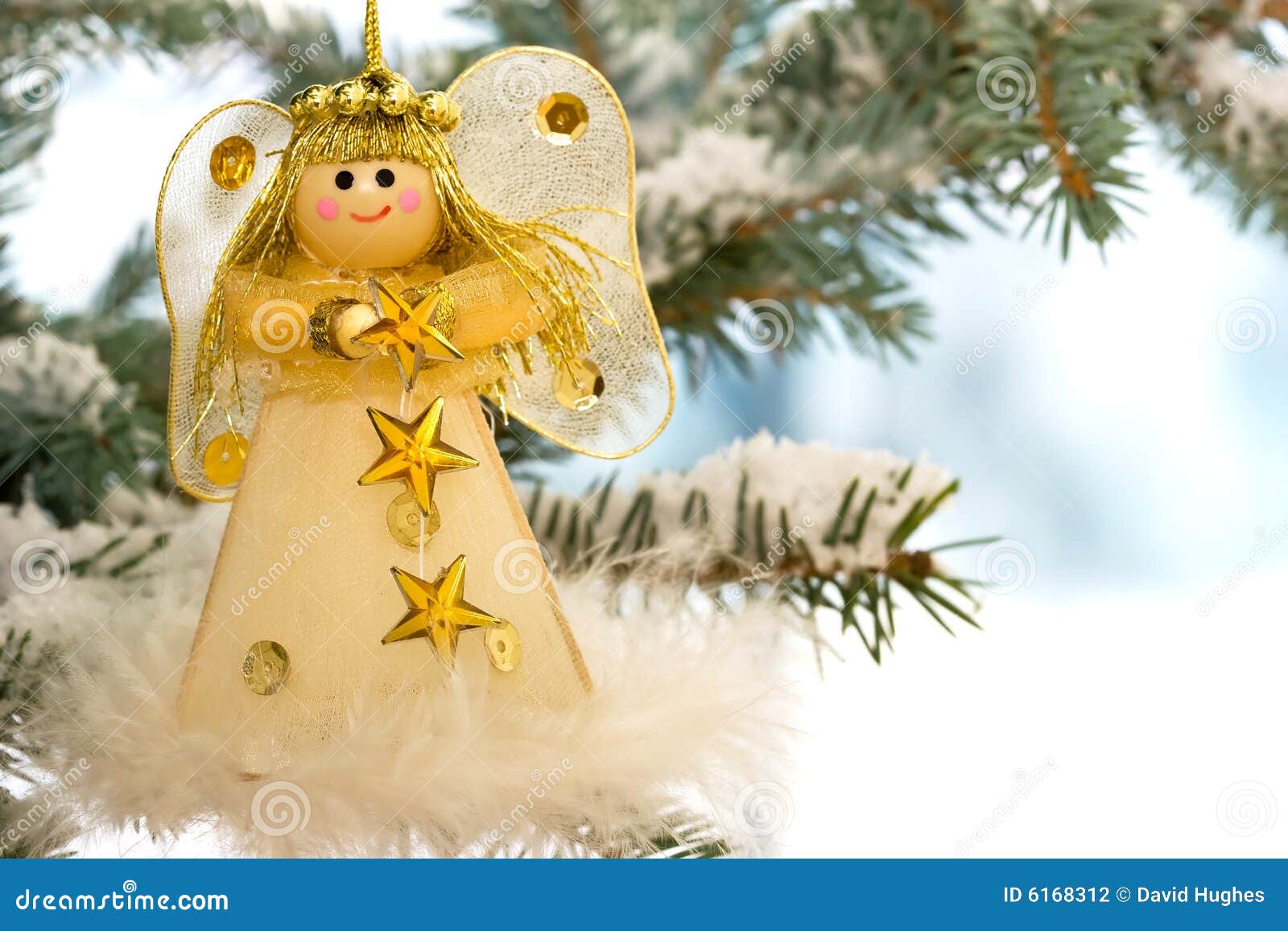 Angelo Di Natale Su Un Albero Fotografia Stock - Immagine di snowflake ...