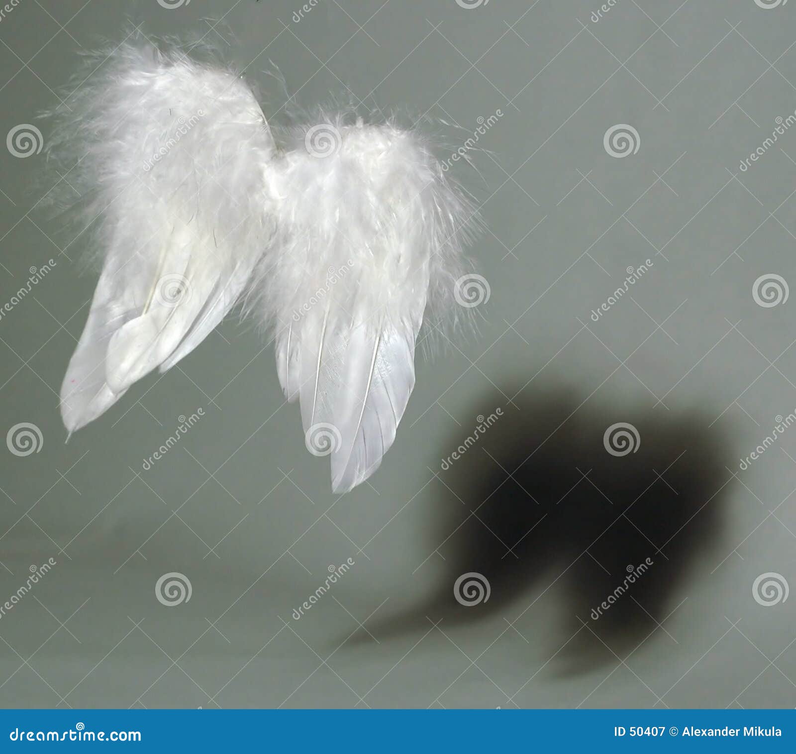 Angelo e demone immagine stock. Immagine di angelo, stagione - 50407