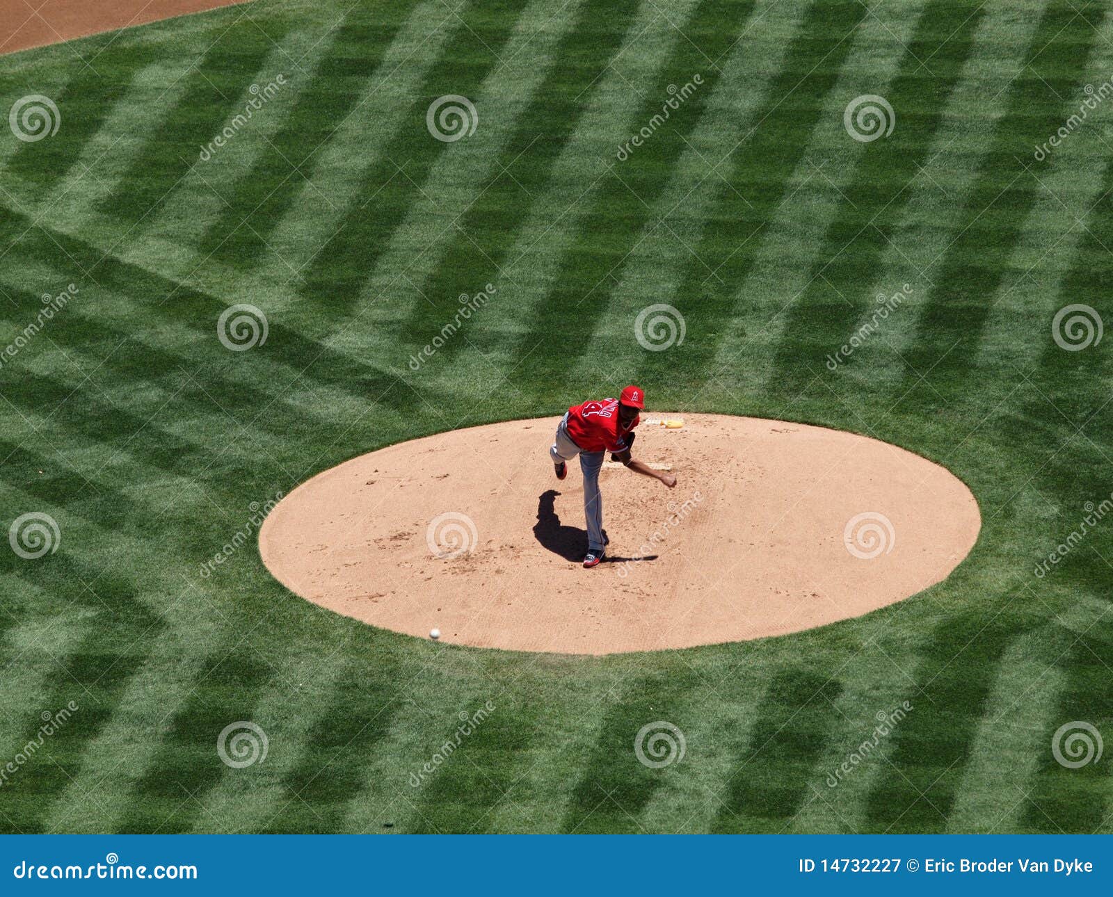 Angels Ervin Santana Throwing a Pitch Editorial Photography - Image of ...