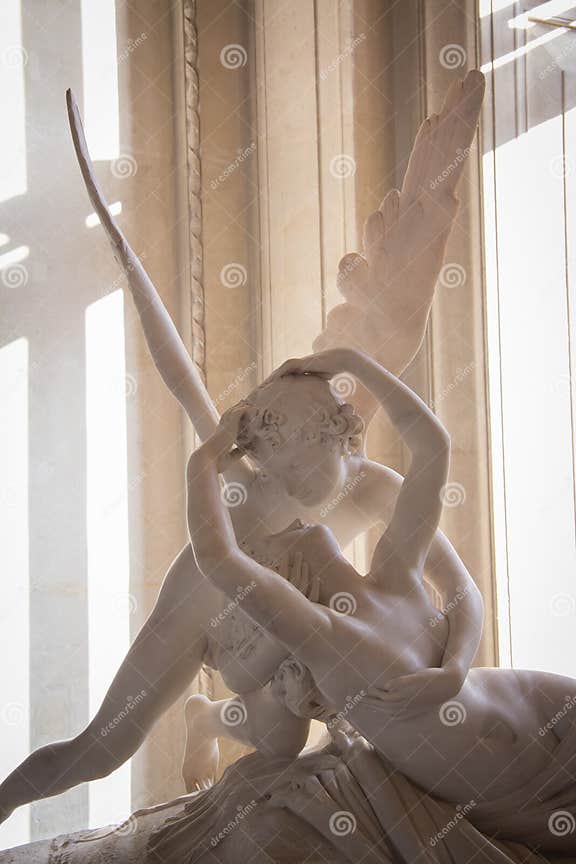 Angels editorial stock photo. Image of tourism, statue - 71146893