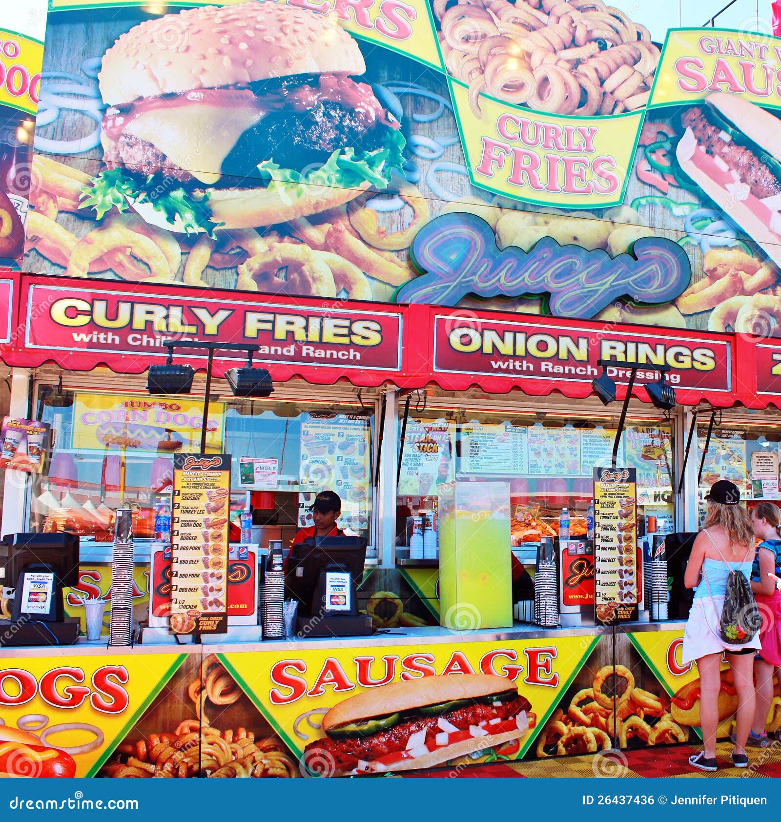 Angemessener Schnellimbiss-Standplatz Redaktionelles Foto - Bild von ...