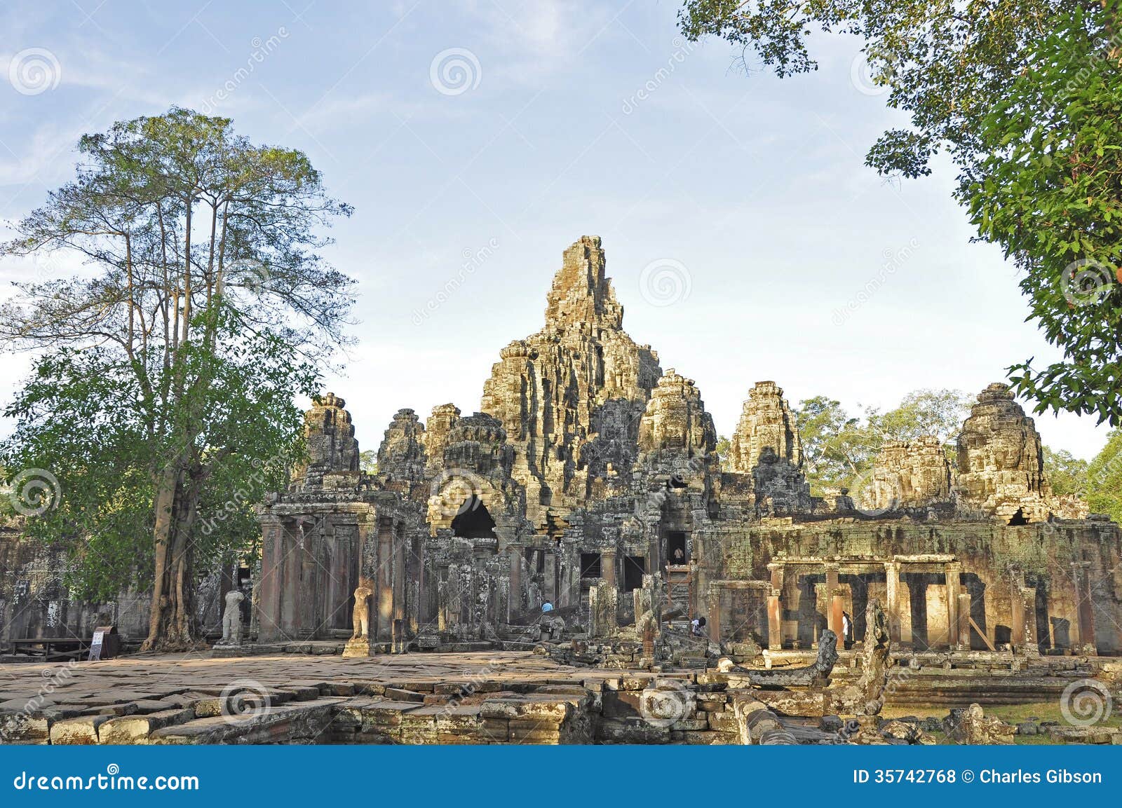 Angkar Thom stock photo. Image of stonework, belief, pious - 35742768