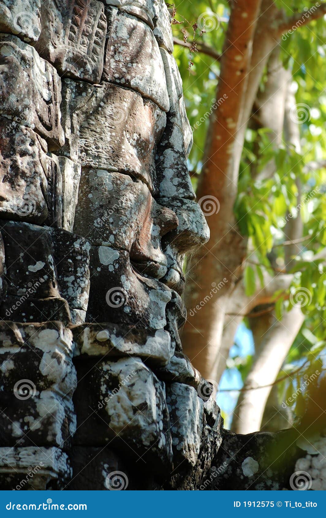 Angkor face stock image. Image of buddhism, cambodia, green - 1912575