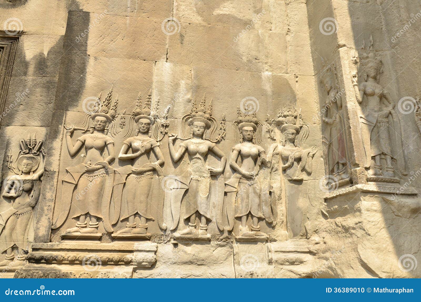 Angkor Wat Ancient Statue stock photo. Image of architecture - 36389010