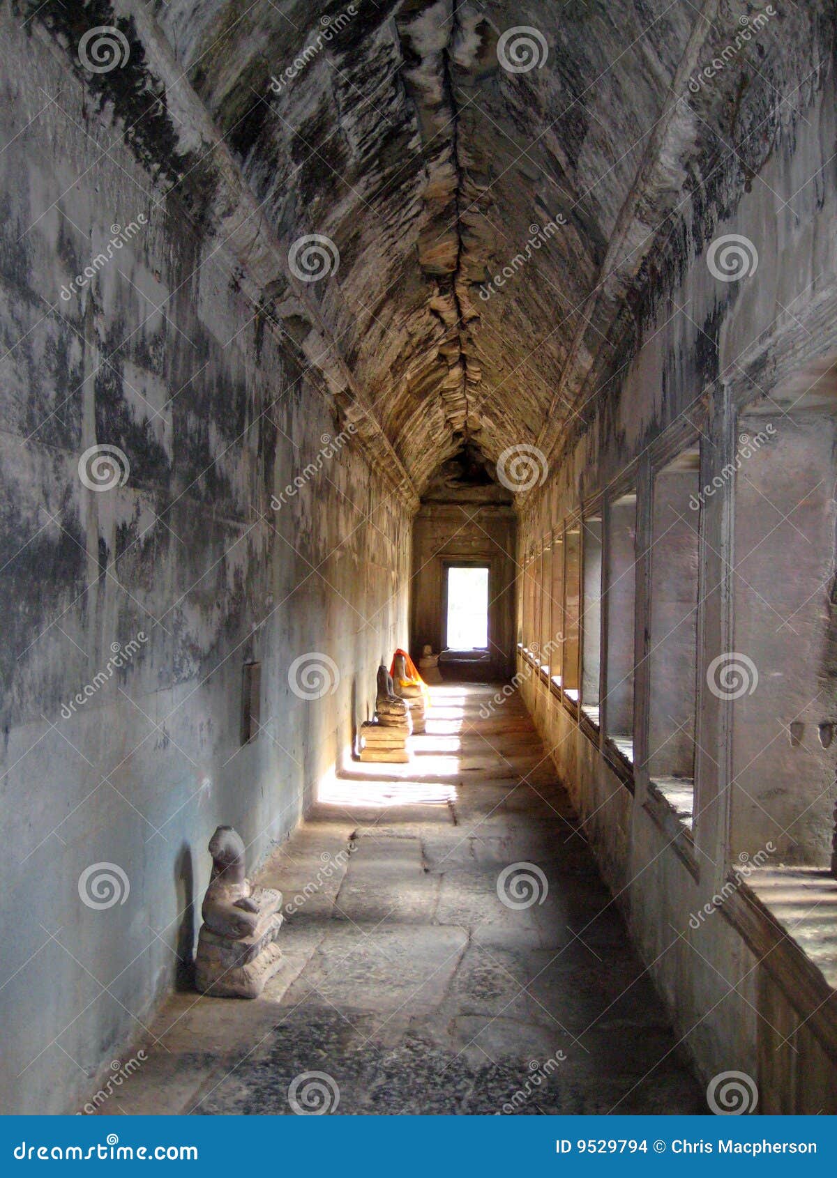 Angkor Wat Buddha Sin Cabeza Foto de archivo - Imagen de herencia ...