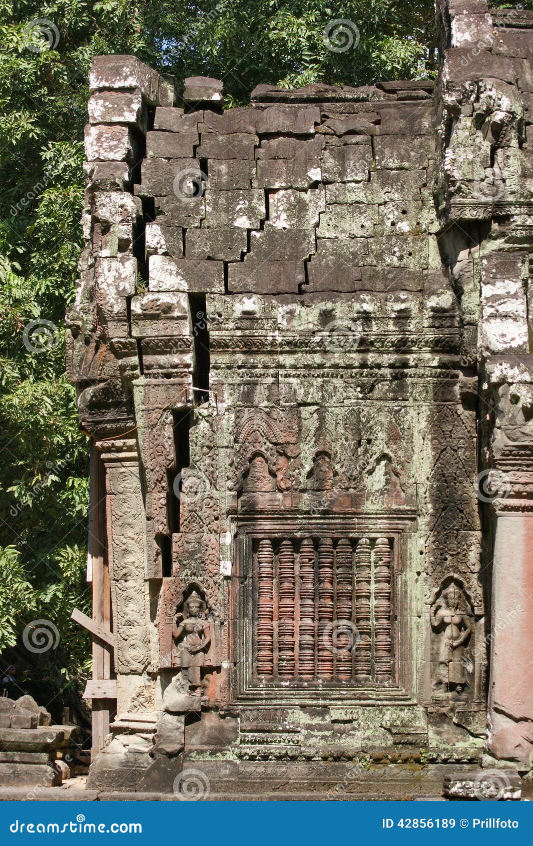 Angkor Wat detail stock image. Image of column, craft - 42856189