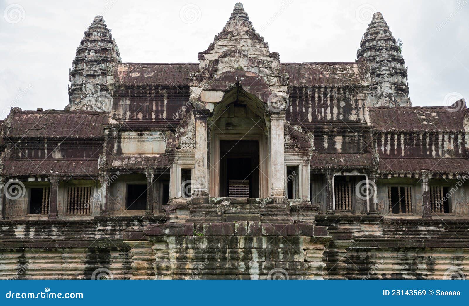 Angkor Wat entrance stock image. Image of architecture - 28143569