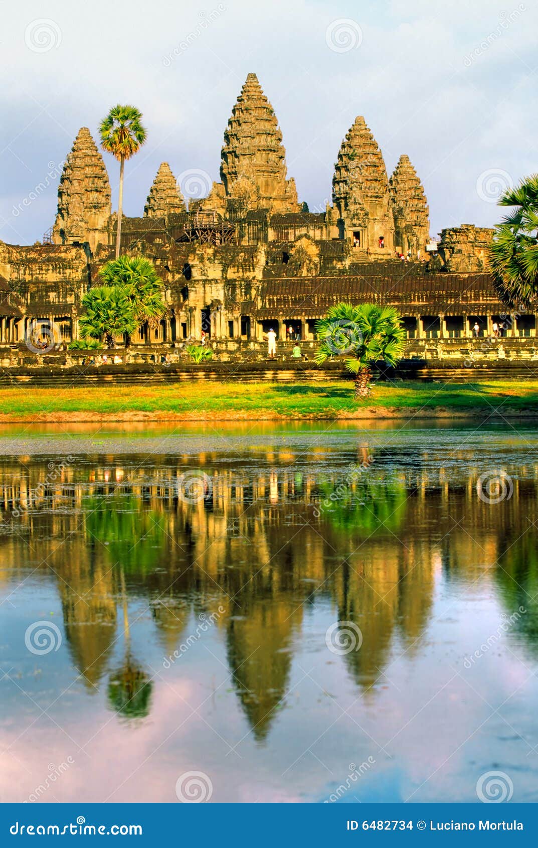 Angkor Wat at Sunset, Cambodia. Stock Photo - Image of reflection, siem ...