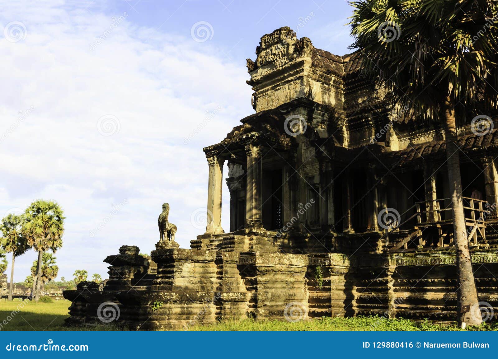 Angkor Wat temple building stock photo. Image of nature - 129880416