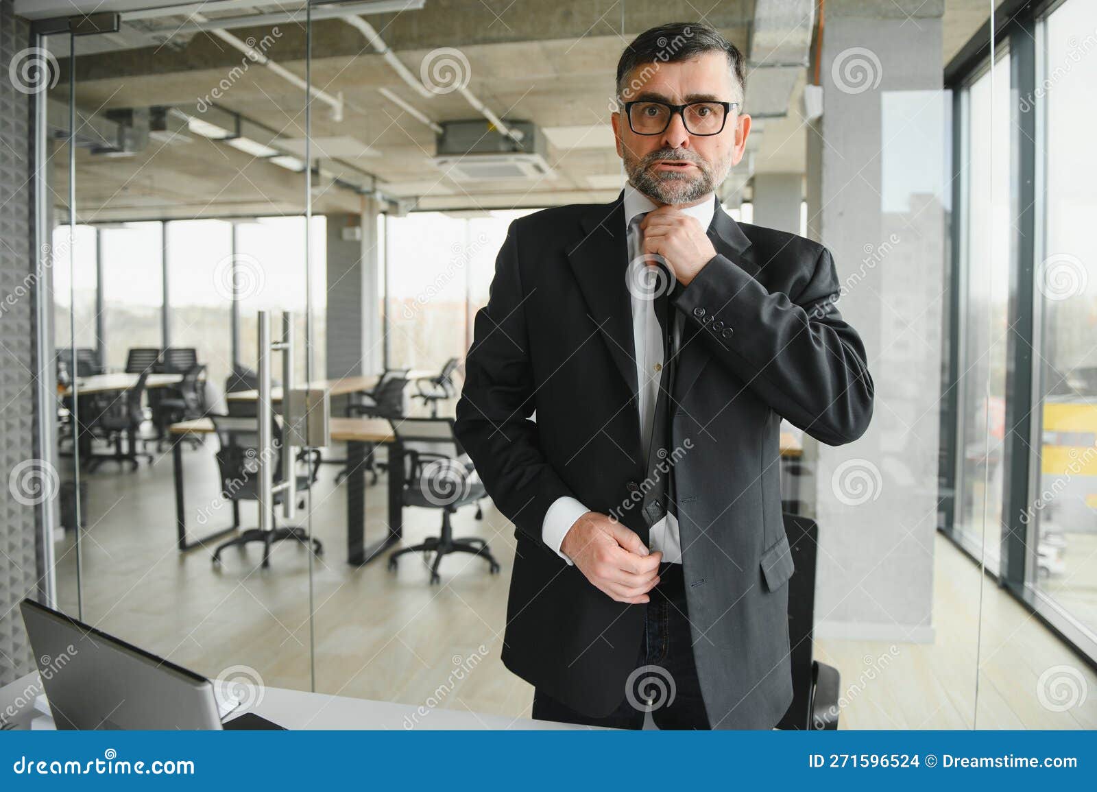 Angry Boss Shouting at His Employee Stock Photo - Image of ...