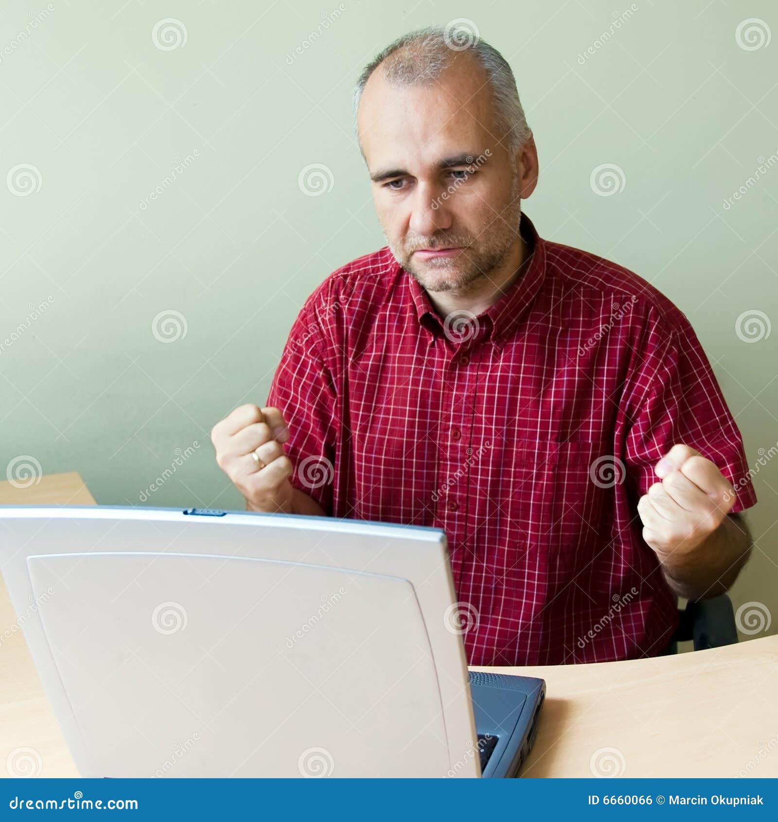 Angry office worker stock photo. Image of anger, listen - 6660066