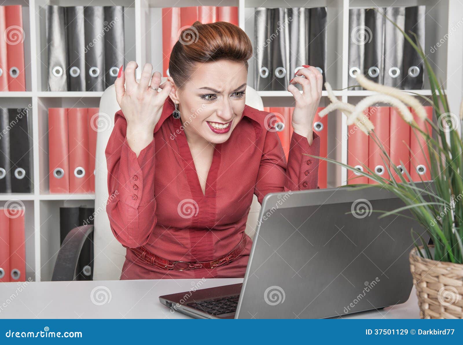 Angry Screaming Business Woman Stock Image - Image of mouth, attractive ...