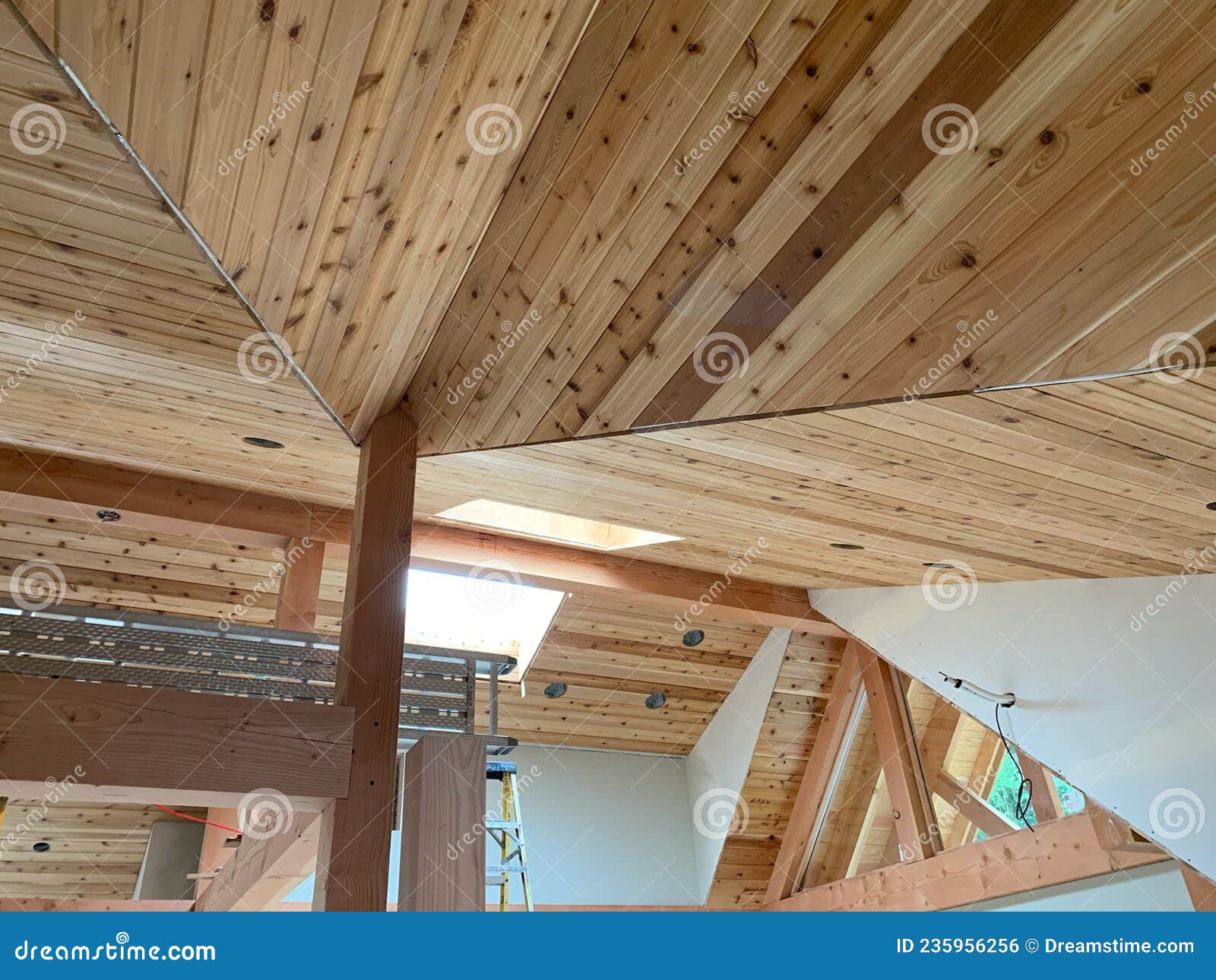 Angular Custom Timberframe Ceiling Stock Photo - Image of house ...