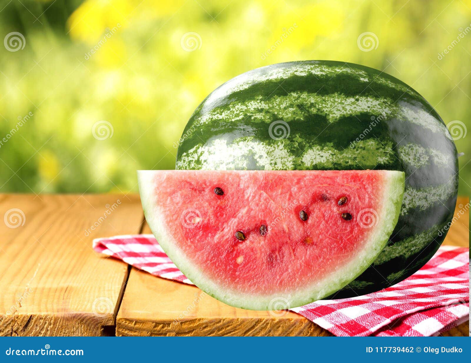 Anguria fotografia stock. Immagine di cerchio, verde - 117739462