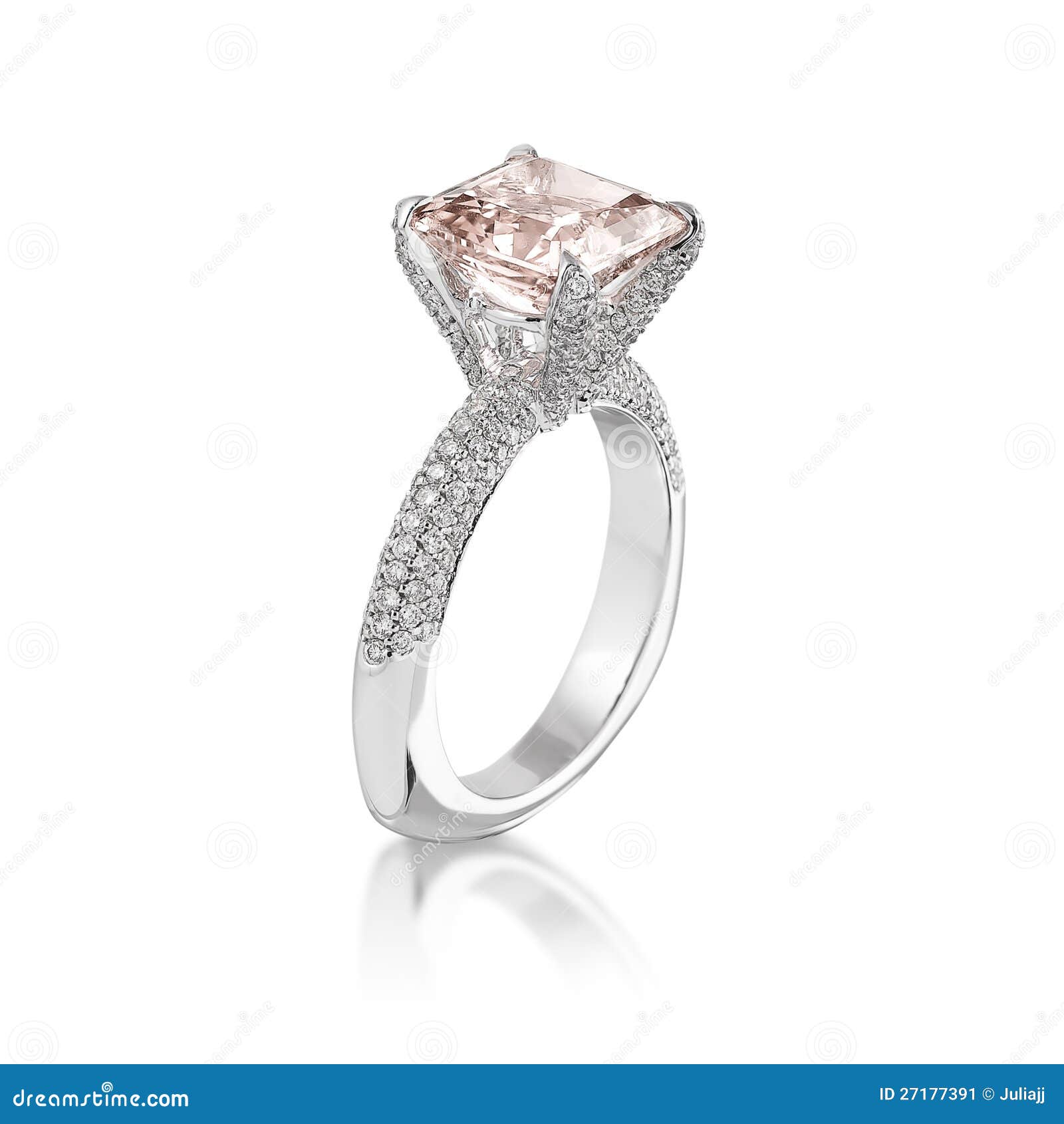 Anillo de diamante rosado. imagen de archivo. Imagen de princesa - 27177391