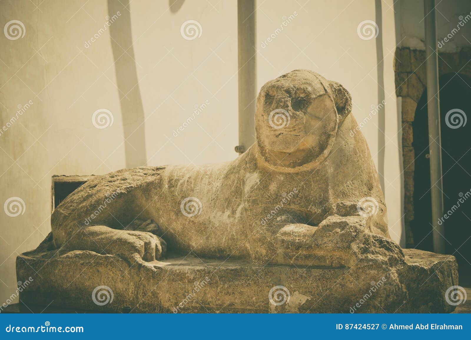 Animal statue stock image. Image of statue, castle, rock - 87424527