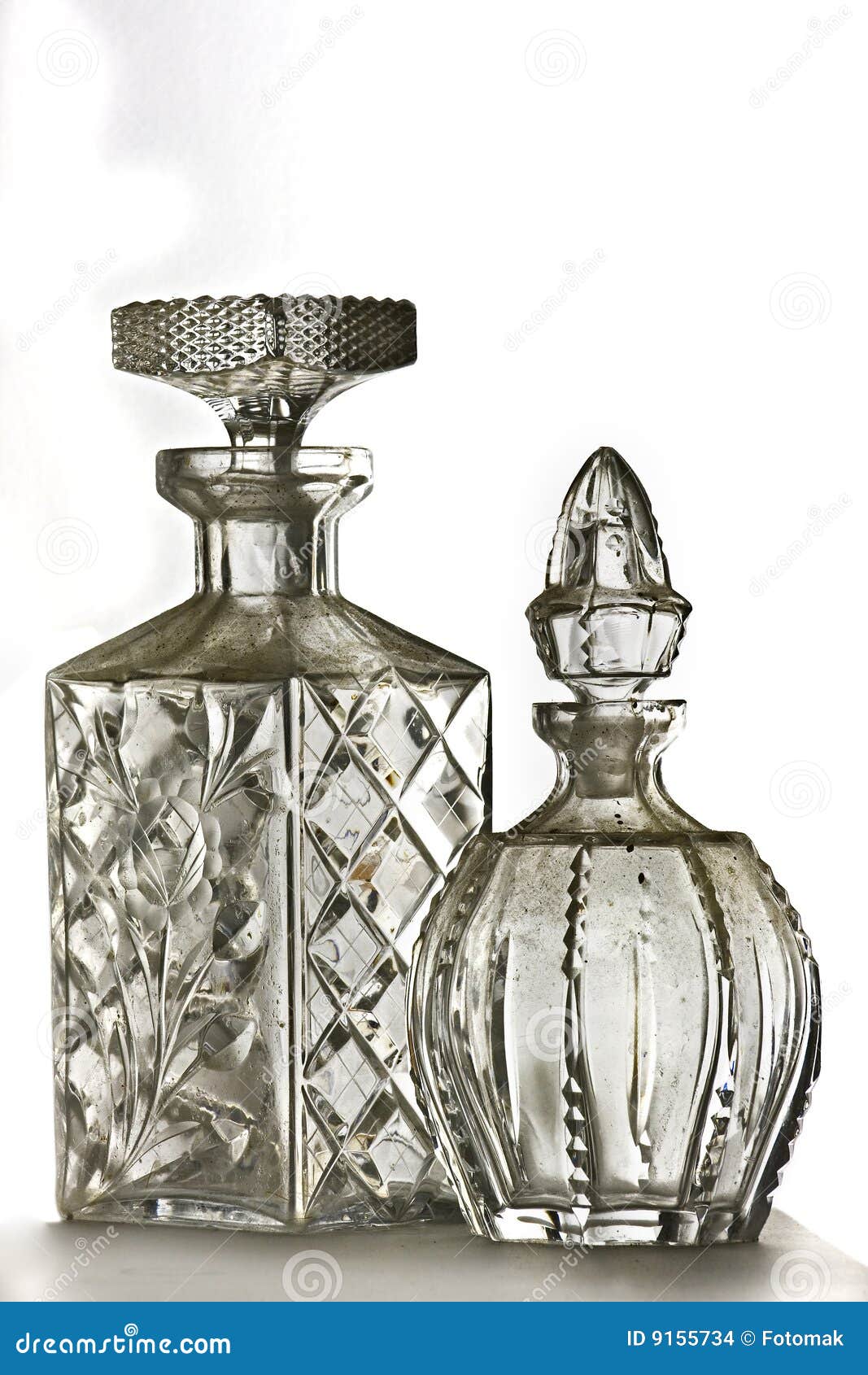 Anique水晶玻璃 库存照片. 图片 包括有 葡萄酒, 外出, 香槟, 变冷, 休闲, 影子, 内部, 花梢 - 9155734