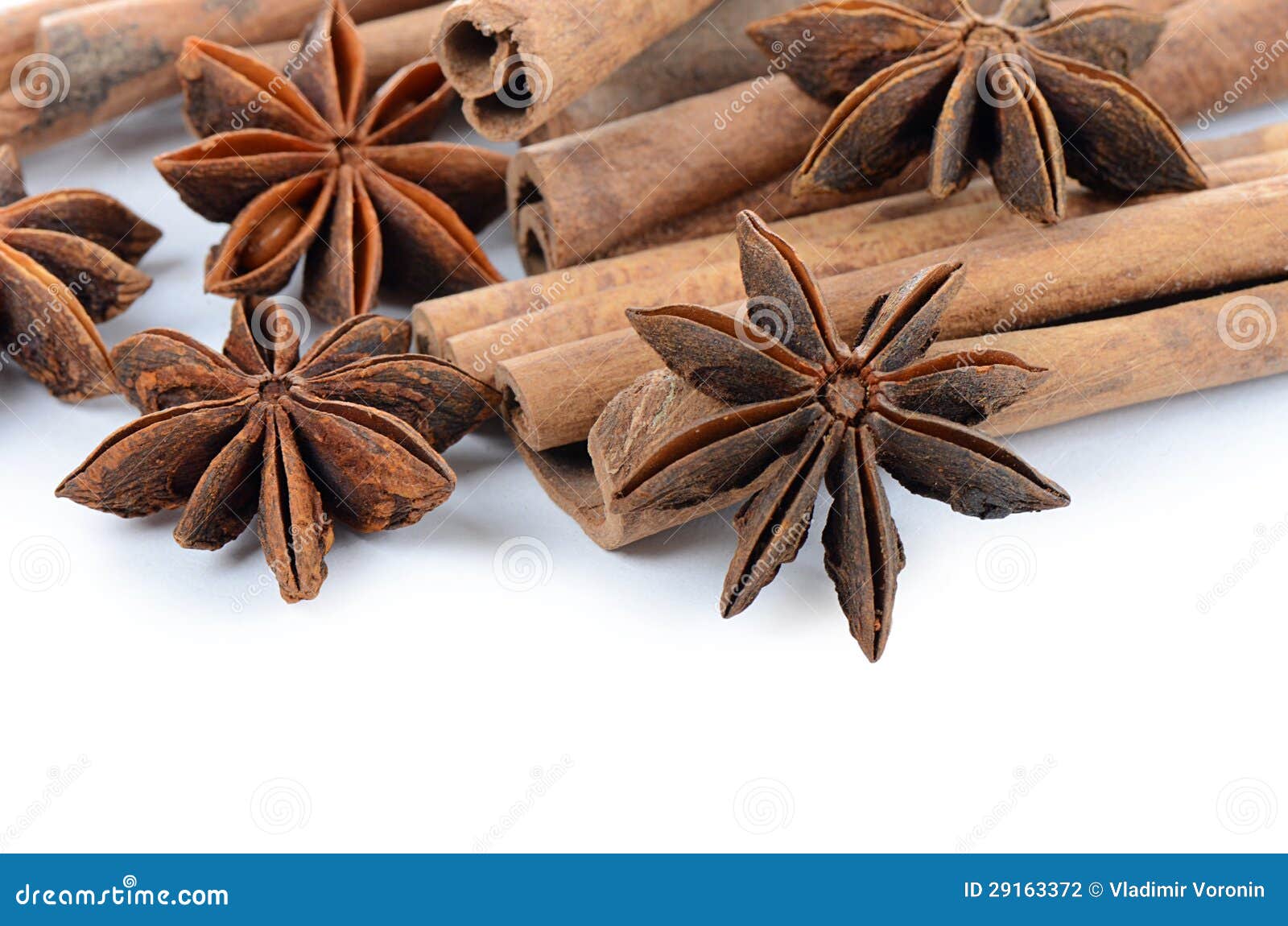 Anis Getrennt Auf Weißem Hintergrund Stockfoto - Bild von duftend ...