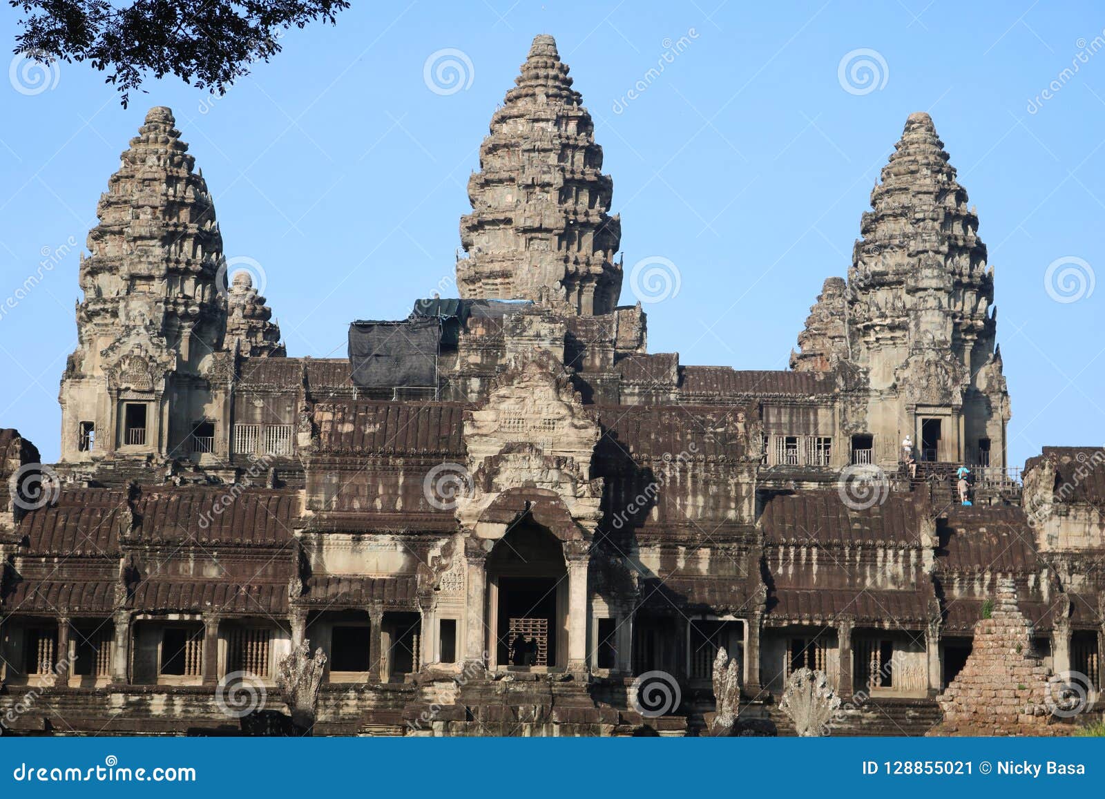 Ankor Wat temple editorial photo. Image of temple, cambodia - 128855021
