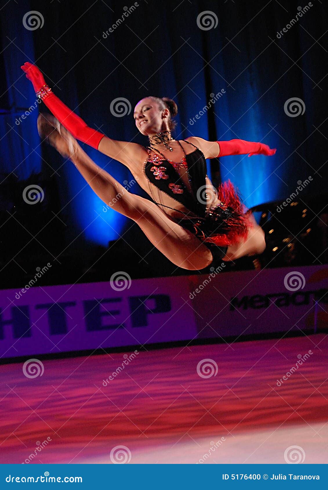 Anna Bessonova editorial image. Image of action, pose - 5176400