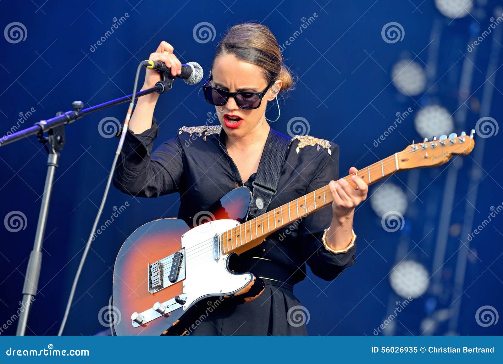 Anna Calvi Performance at Dcode Festival Editorial Image - Image of ...