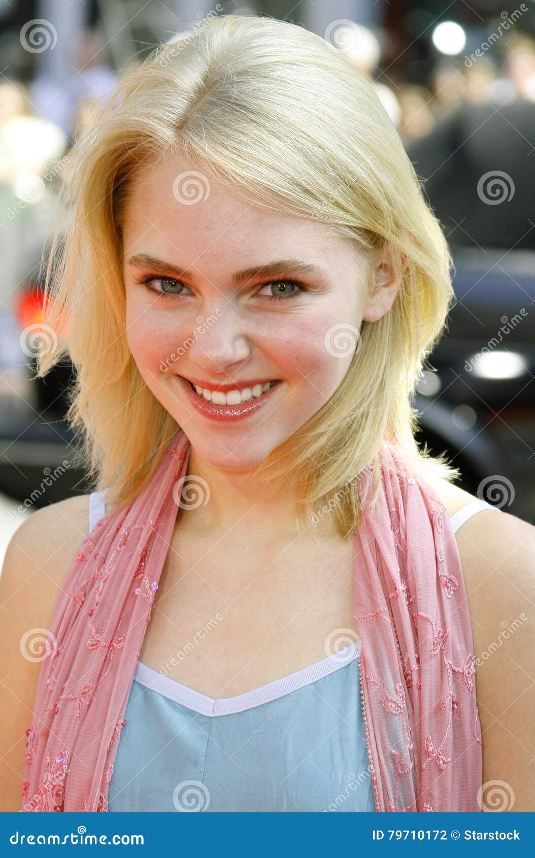 Annasophia Robb 图库摄影片. 图片 包括有 名人, 著名, 首放, 南希, 戏院, 技艺家 - 79710172