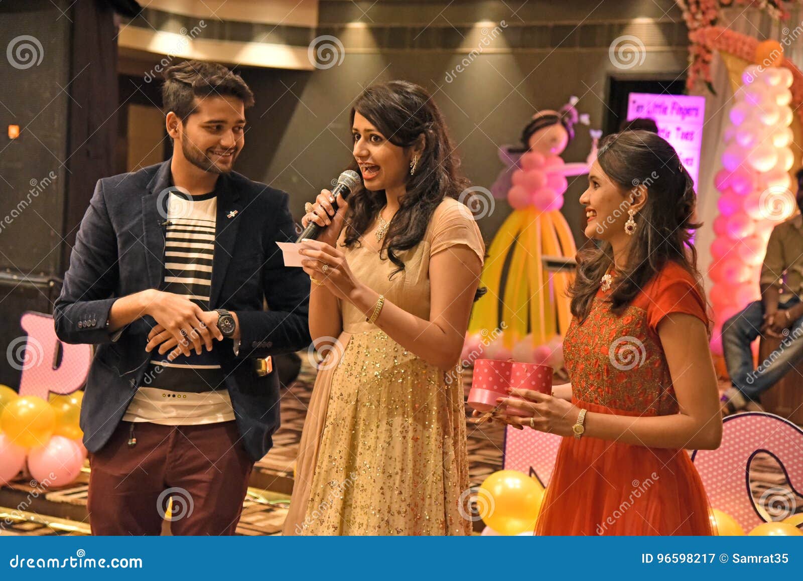 Announcement editorial photography. Image of indoor, friends - 96598217