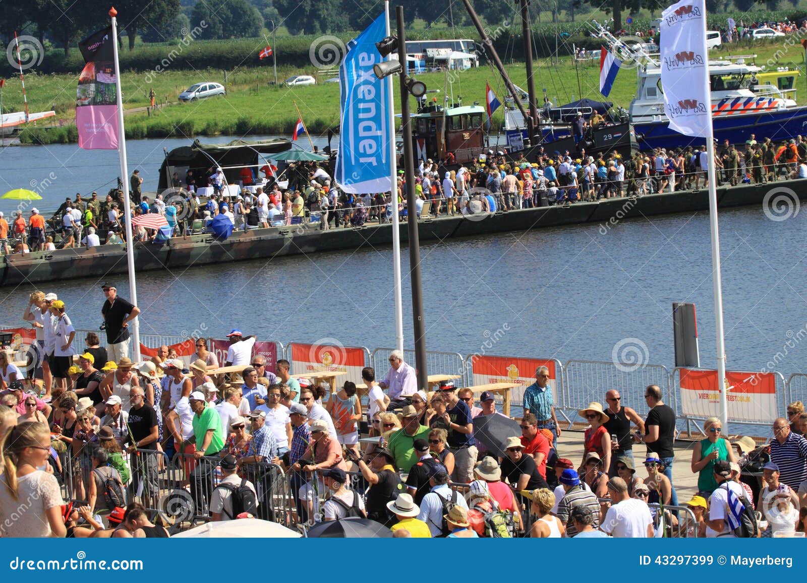 An Annually Recurring Large Walking Event Editorial Stock Image - Image ...