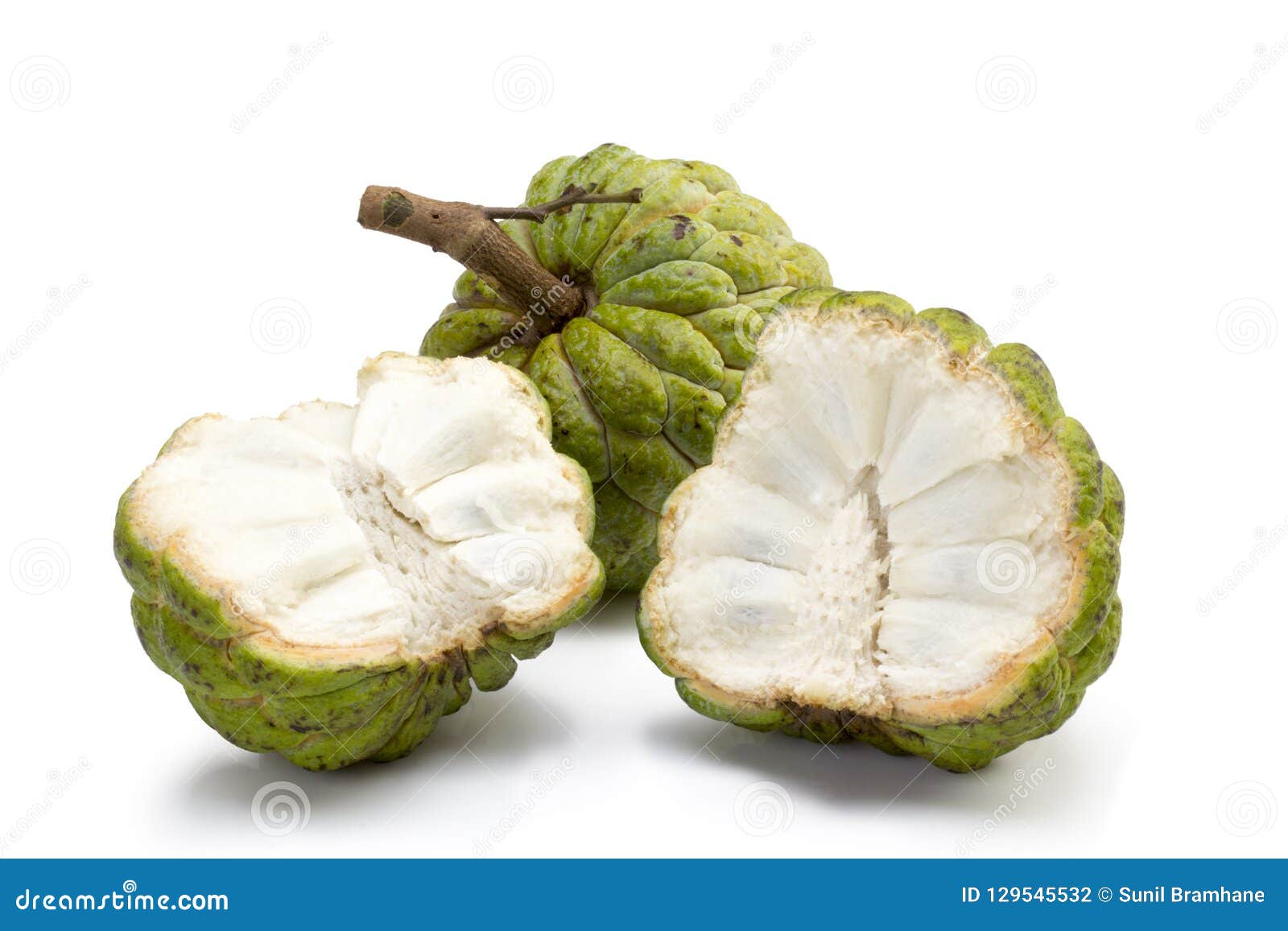 Anona Aislada En El Fondo Blanco Foto de archivo - Imagen de pulpa ...