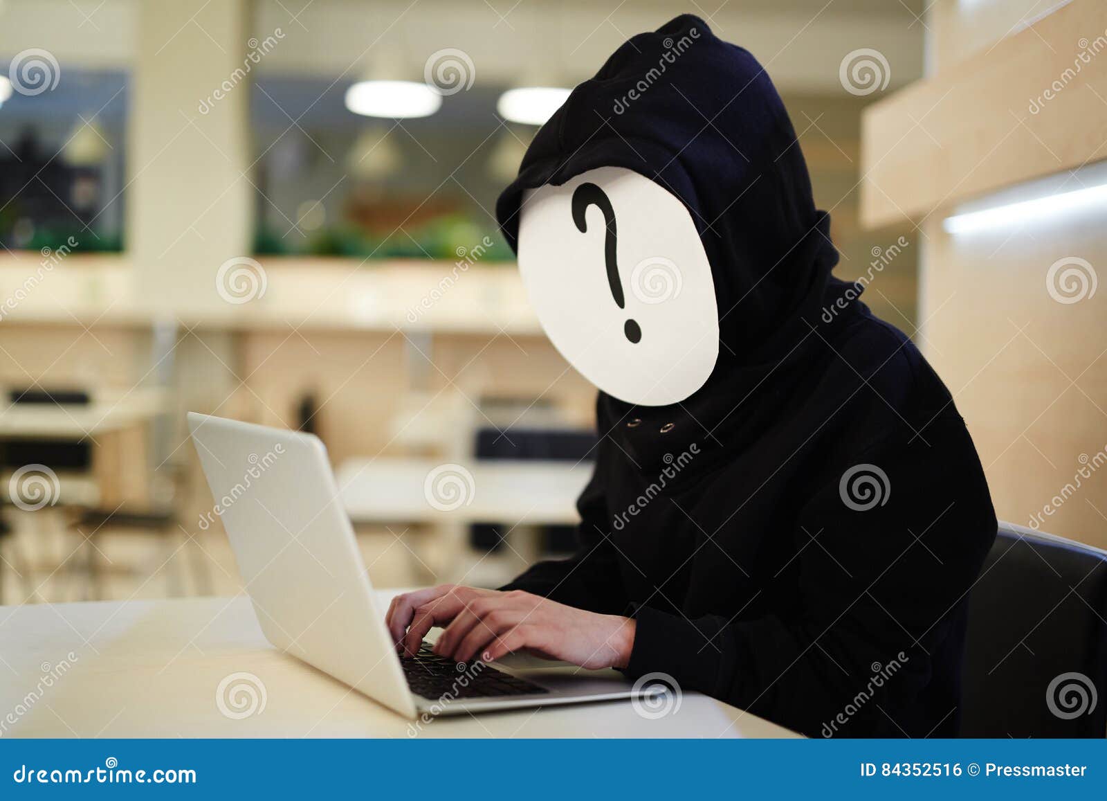 Anonieme Hakker Op Het Werk Stock Foto - Image of gegevens, misdadig ...