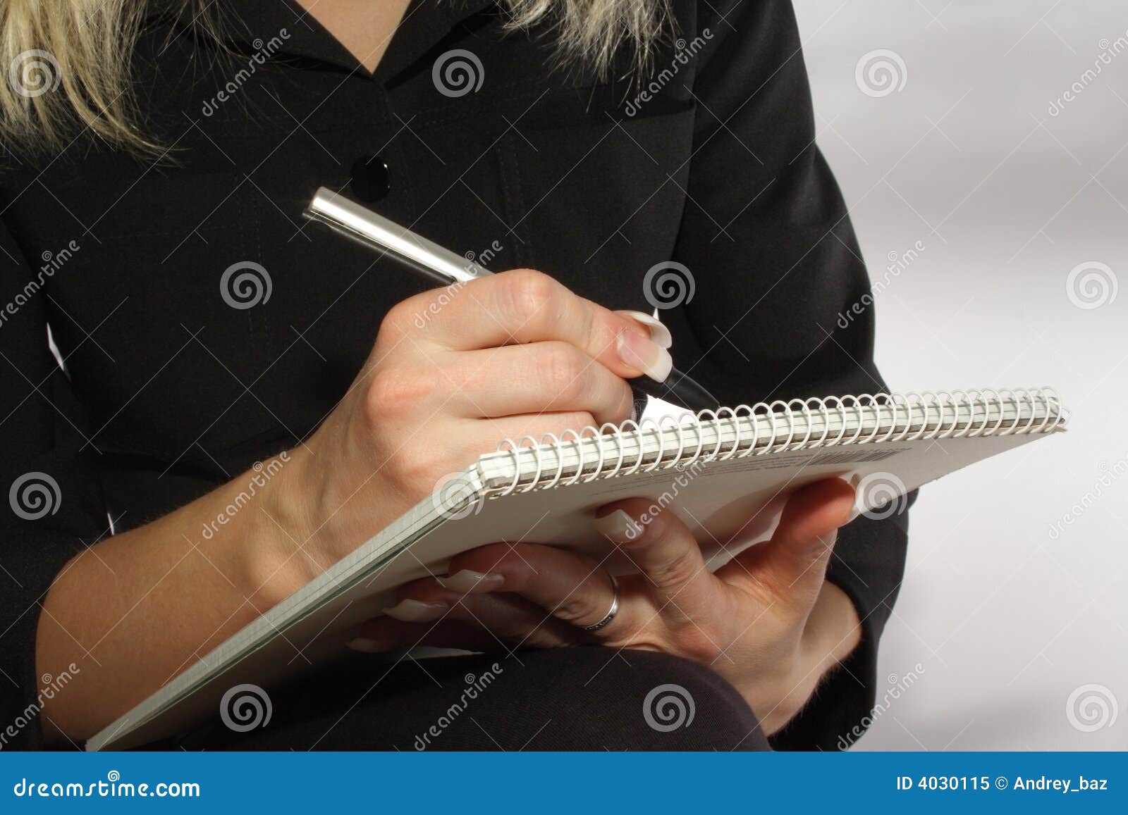 Anotando detalhes imagem de stock. Imagem de papel, ferramentas - 4030115