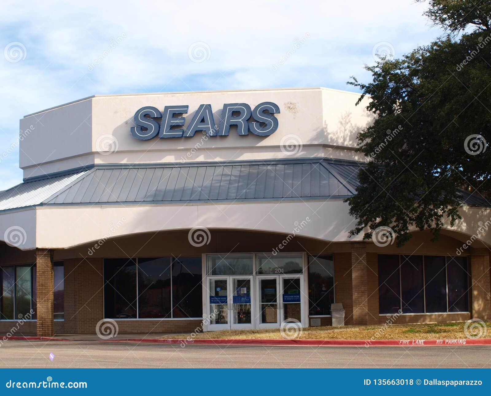 Another Sears Store Closing in 2019 Editorial Stock Photo - Image of ...