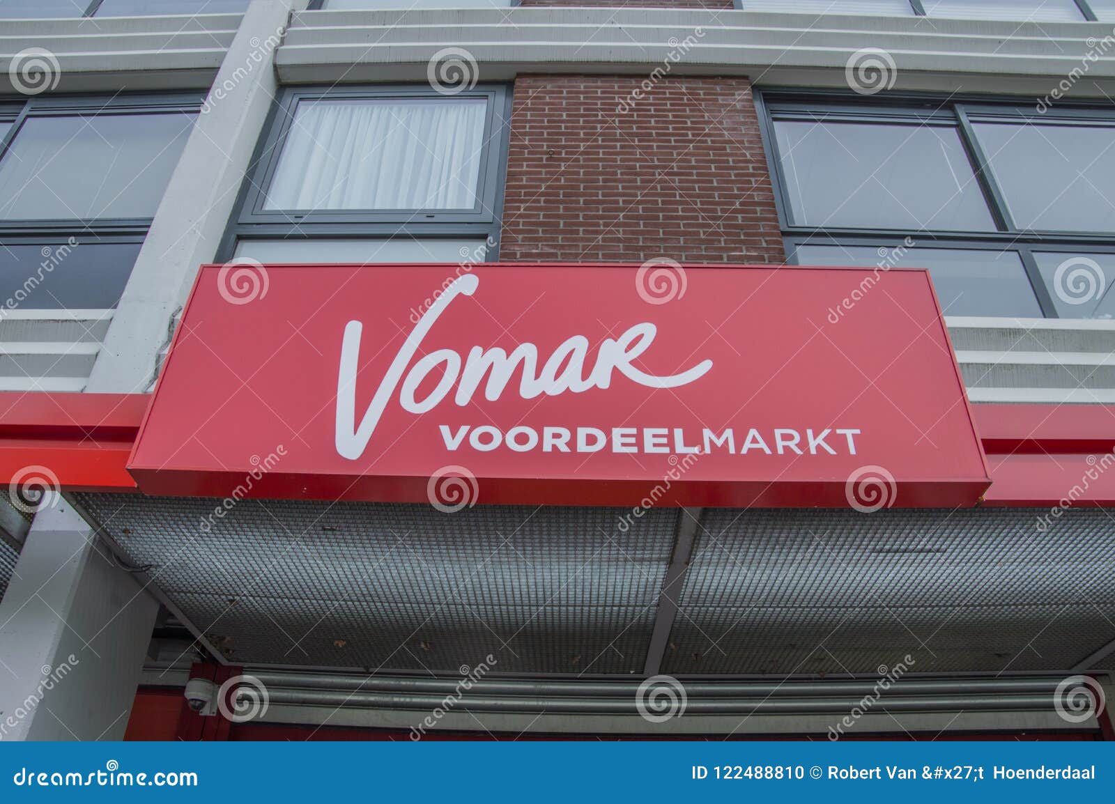 Anschlagtafel Vomar-Supermarkt Redaktionelles Bild - Bild von ...