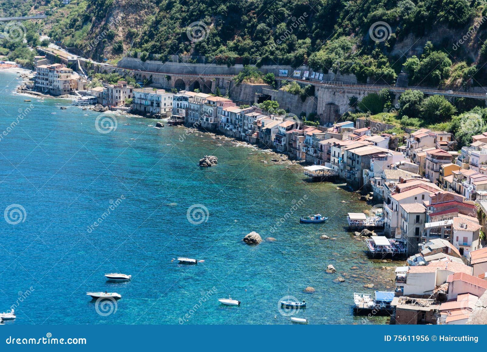 Ansicht über Scilla, Kalabrien, Italien Stockfoto - Bild von denkmal ...