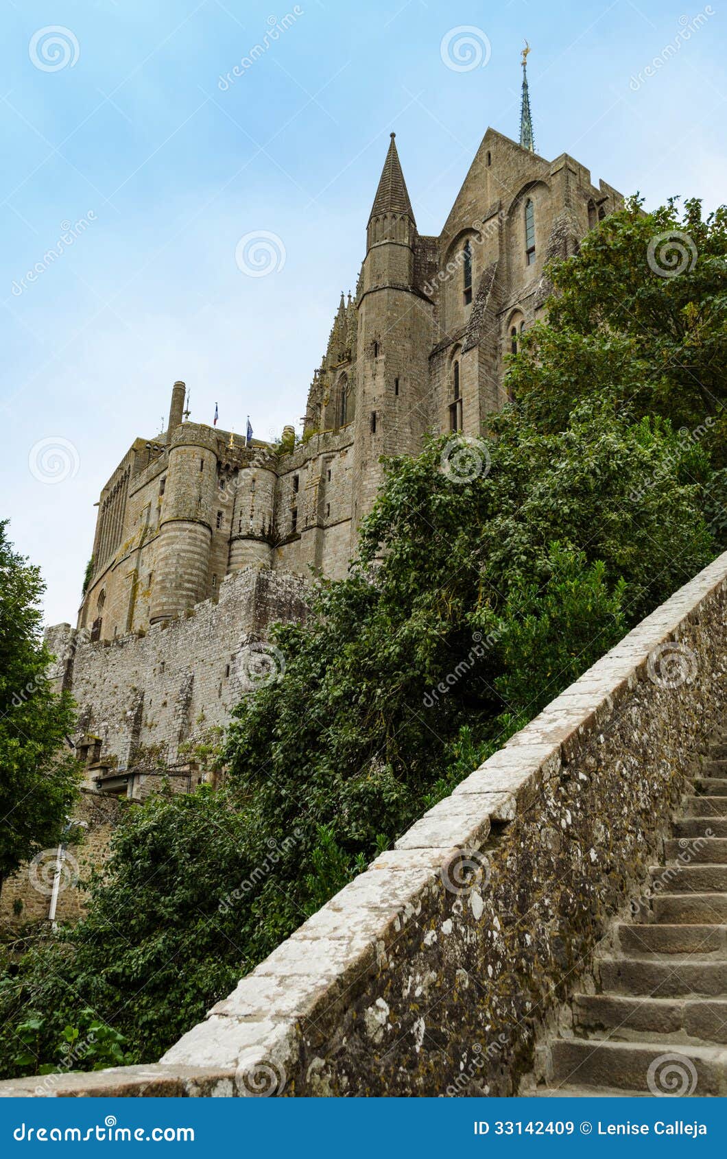 Ansicht Der Abtei Von Mont Saint Michel – Frankreich Stockbild - Bild von kirche, historisch ...