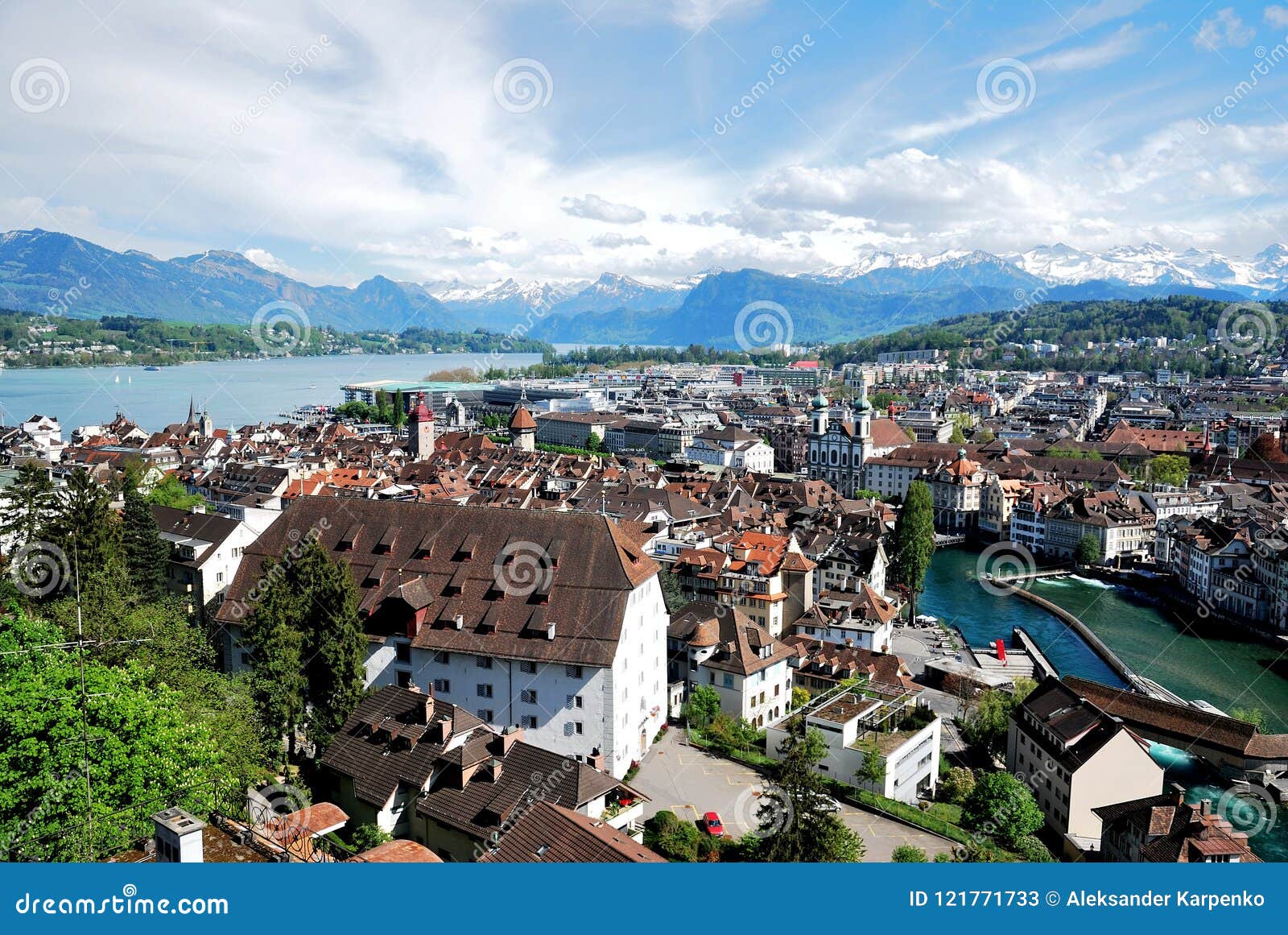 Ansicht der Luzern-Stadt stockbild. Bild von schweiz - 121771733