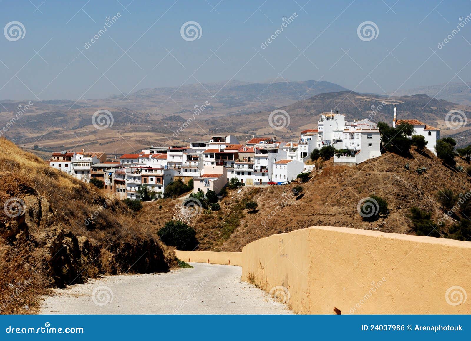 Ansicht Der Stadt, Alora, Andalusien, Spanien. Stockfoto - Bild von ...