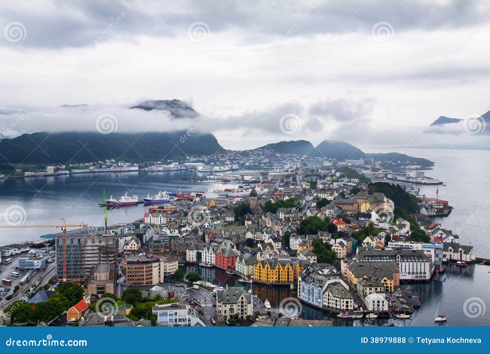 Ansicht Von Alesund, Norwegen. Stockfoto - Bild von schön, szenisch ...