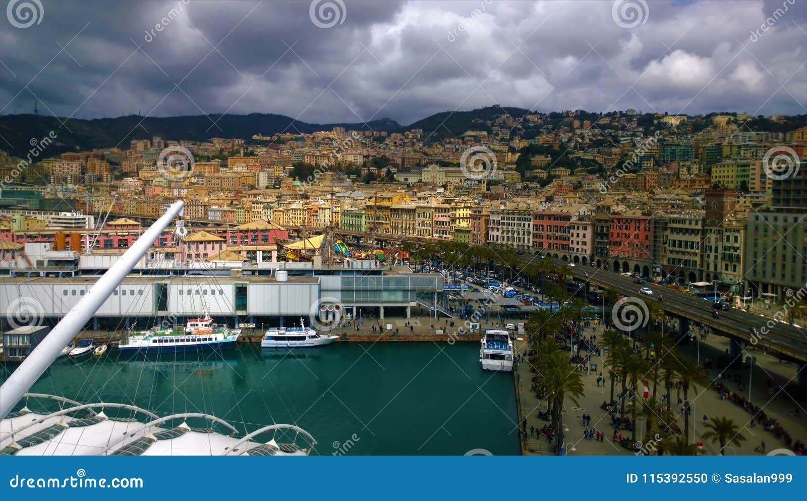 Ansicht Von Genua - Genoa Landmarks Redaktionelles Bild - Bild von ...